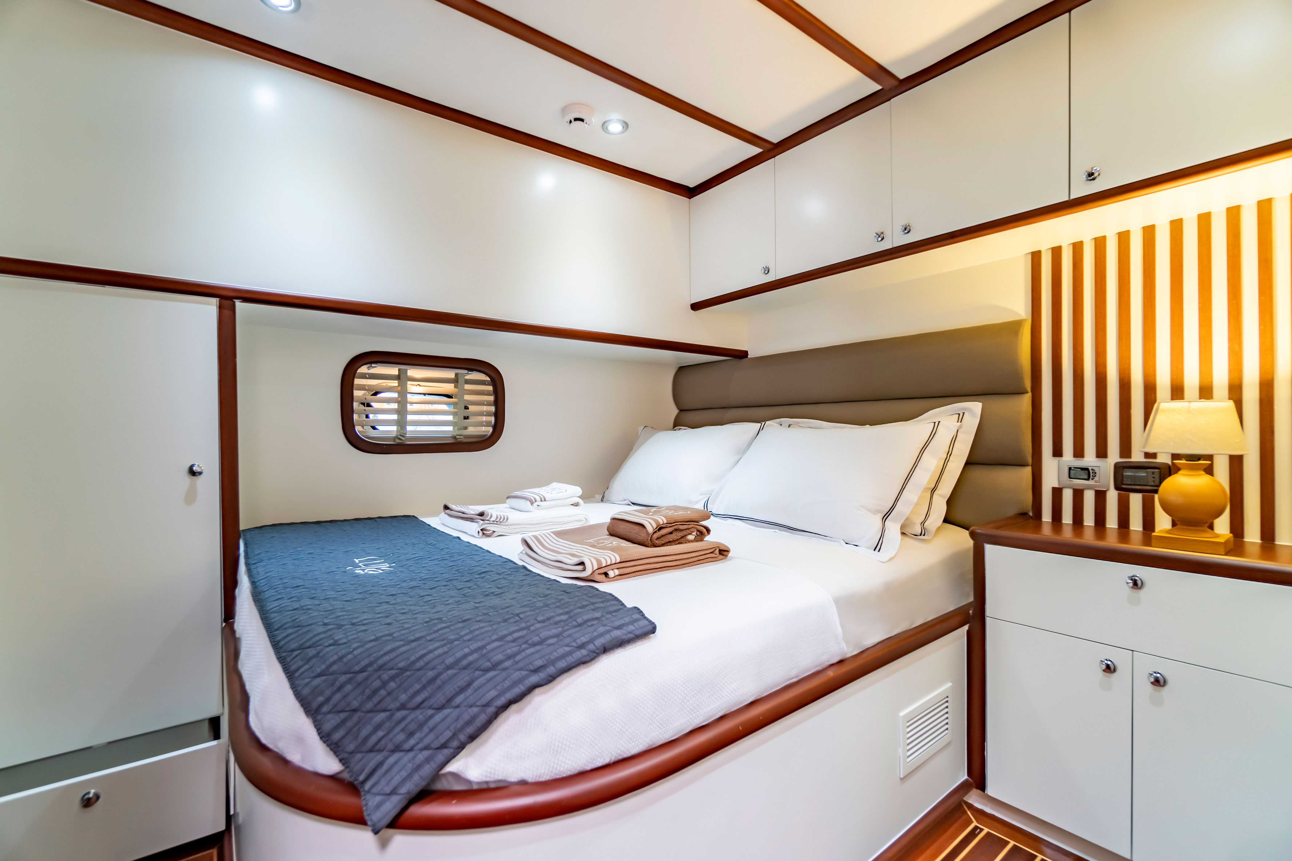 Yacht LUJA, Custom | CHARTERWORLD Luxury Superyacht Charters
